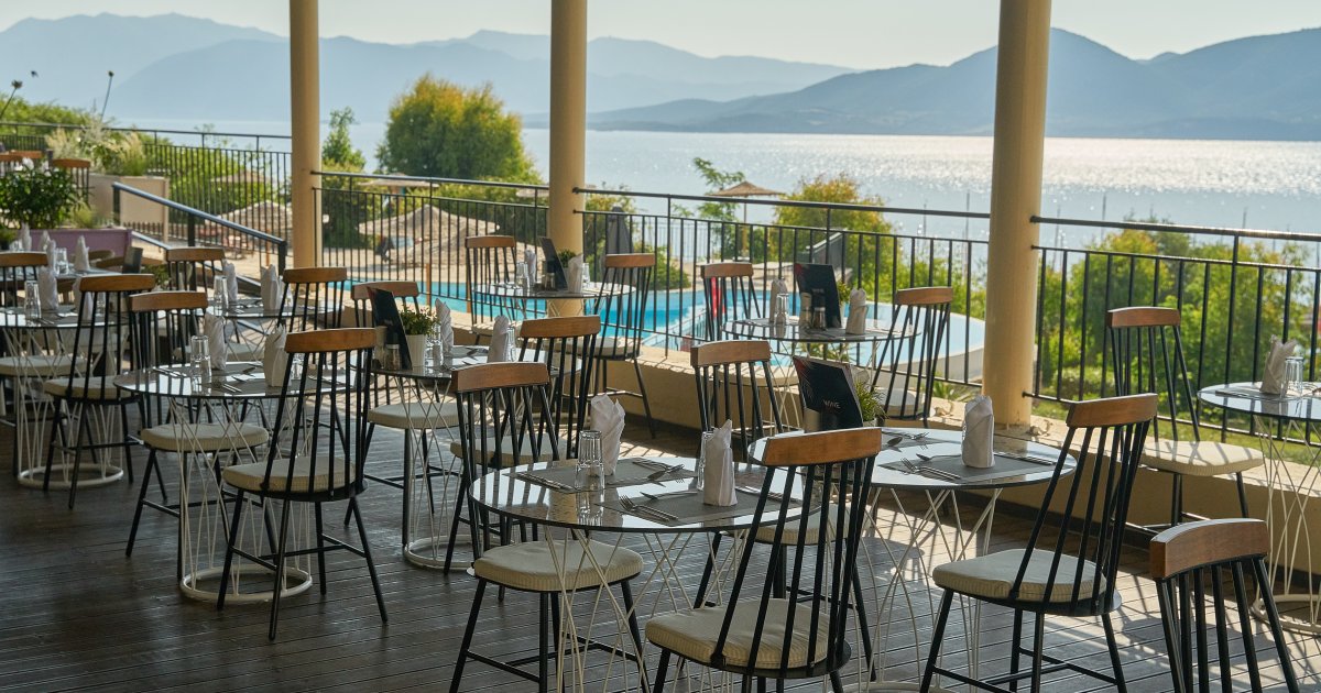 Restaurant Team Jobs - Summer - Neilson Holidays