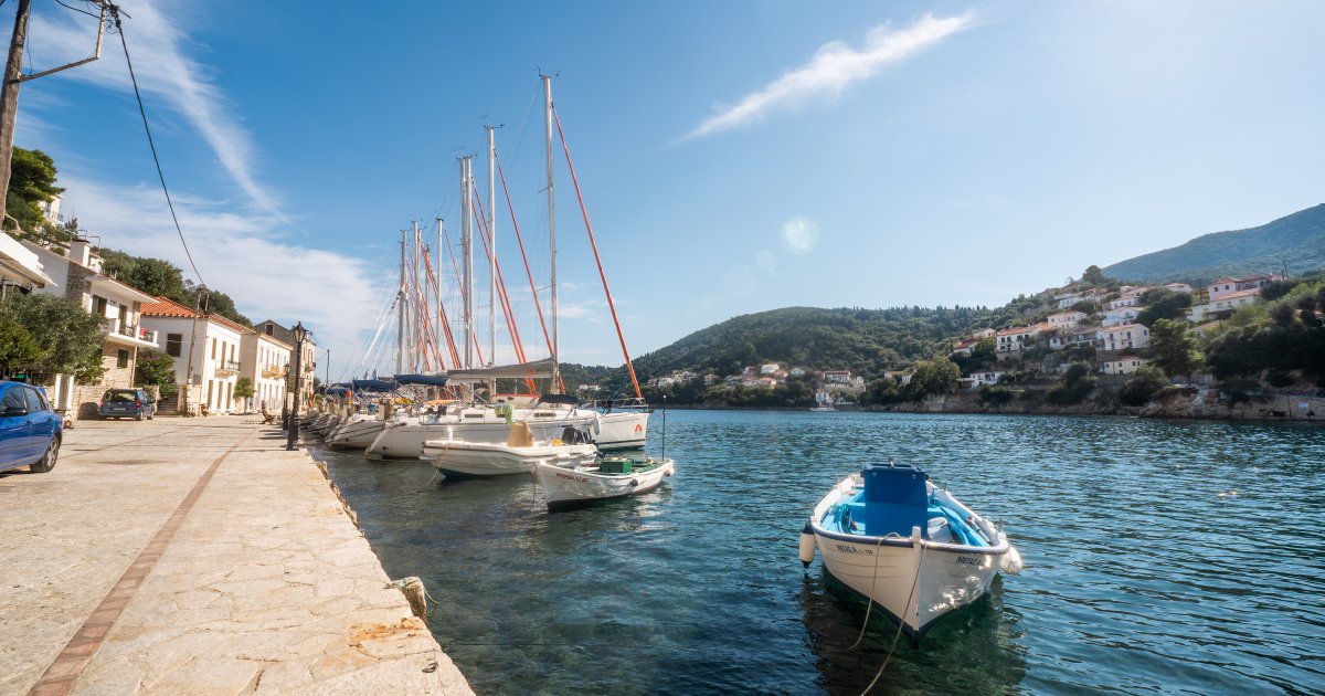 Yacht Skipper Jobs - Neilson Holidays